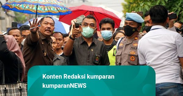 Viral Video Hakim Wahyu Iman Diduga Bicara dengan Perempuan, Vonis Sambo Bocor? | kumparan.com